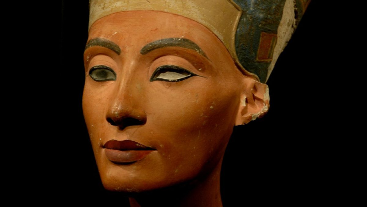Art History C.S.I.: What Happened to Nefertiti’s Eye? Plus Wine Among ...